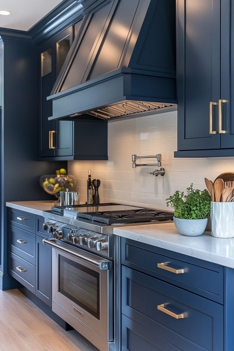 19 Blue Kitchen Cabinets That Bring Color And Personality To Your Space ...