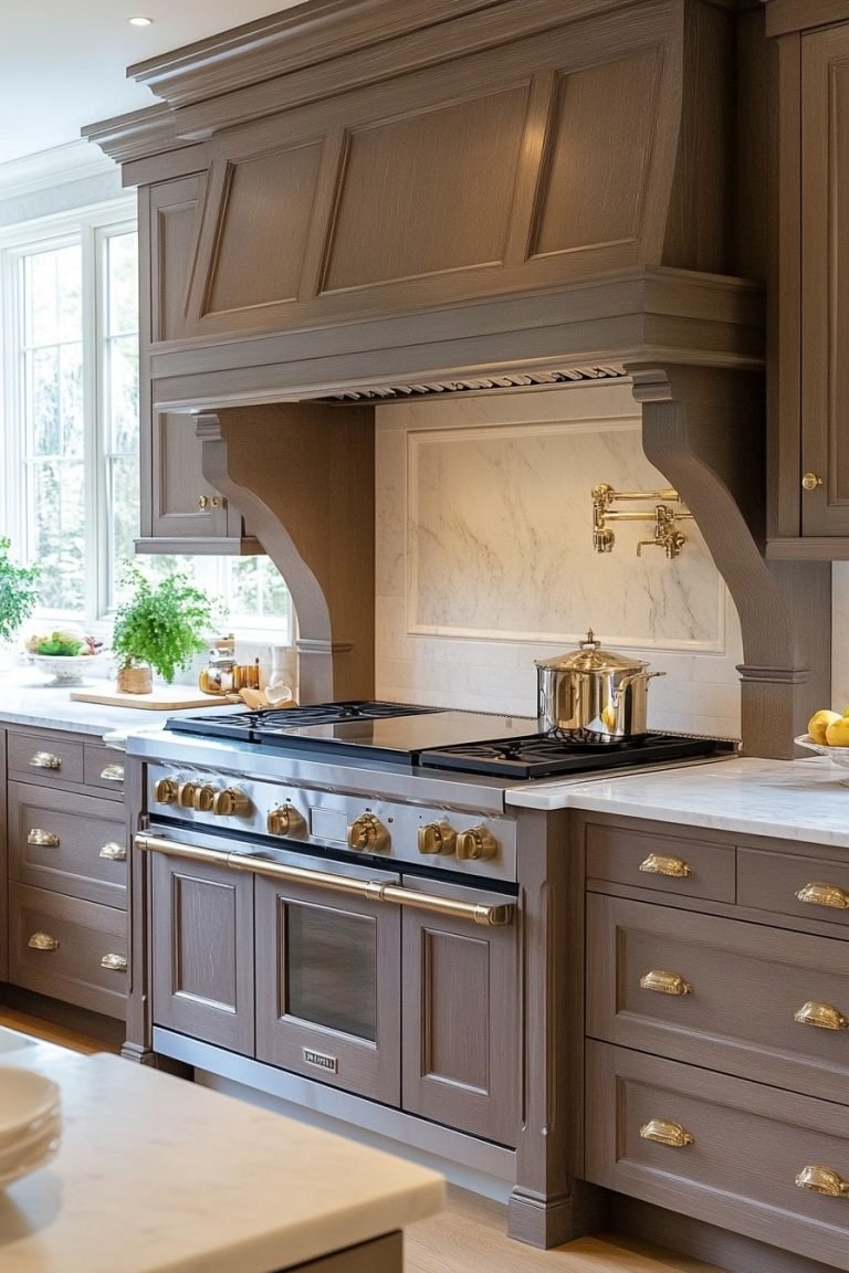 19 Brown Kitchen Cabinets To Elevate Your Kitchen With Natural Tones ...