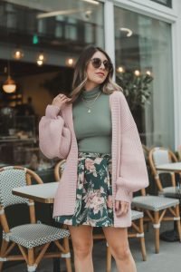 Chic Mini Skirt Layered Outfit Ideas For Every Season